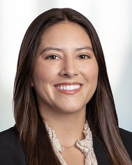 Liliana Flores | People | Ropes & Gray LLP