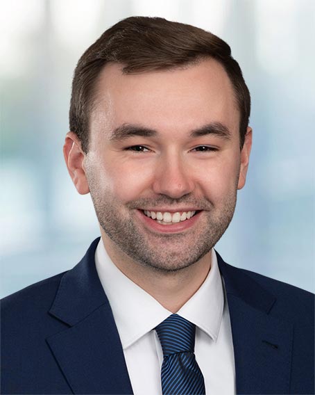 Calder L. Lewis | People | Ropes & Gray LLP