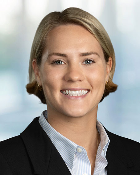 Madeline Raster | People | Ropes & Gray LLP