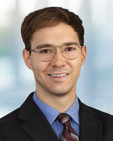 Cameron Wallace | People | Ropes & Gray LLP