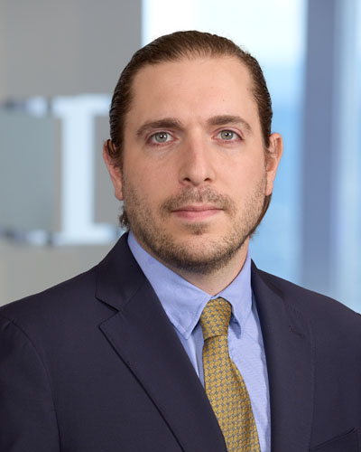 Luke Smith | People | Ropes & Gray LLP